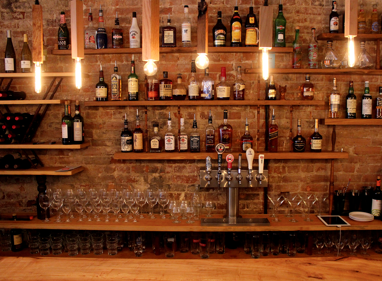 The Best Weekday Happy Hour Deals In Toronto Daily Hive Toronto
